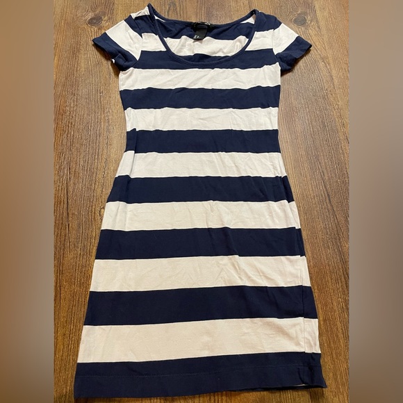 H&M | Dresses | Hm Dress | Poshmark